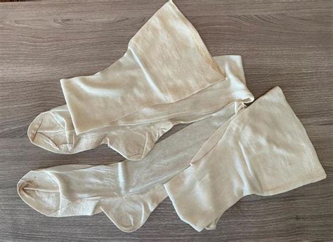 Vintage 1940s50s Seamed Stockings In Cream Sheer Mid Century Hosiery