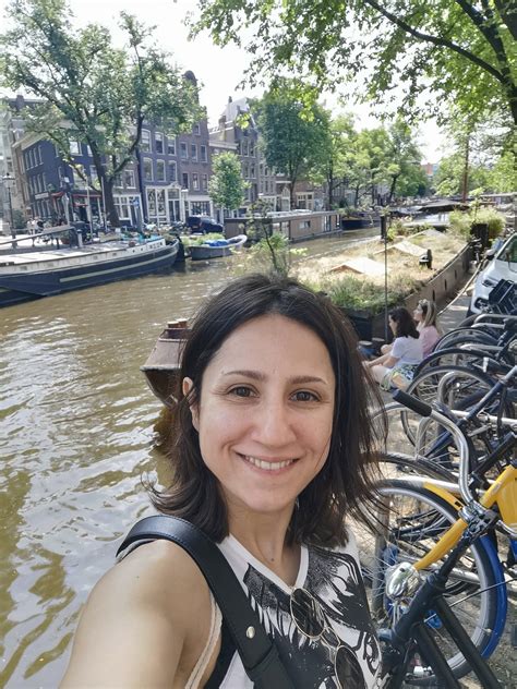 Niloufar Valinejad Medium