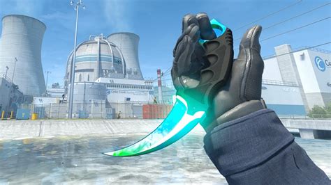 Inspecting KARAMBIT KNIFE GAMMA DOPPLER PHASE 4 In CS2 Ingame CS2