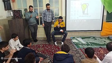 شعر خوانی مادر