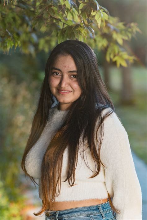 Dhruvi Nishar Medium