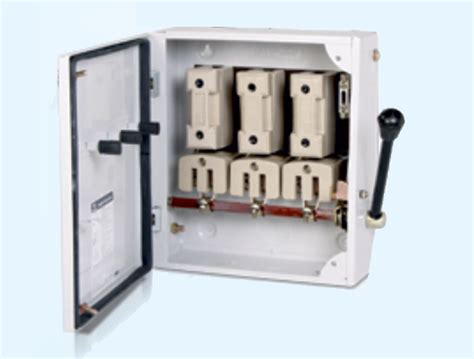 Double Break Fuse Switches