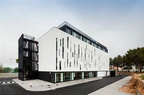 фасад здания красно синий 2 тыс изображений найдено в Яндекс Картинках Facade Architecture