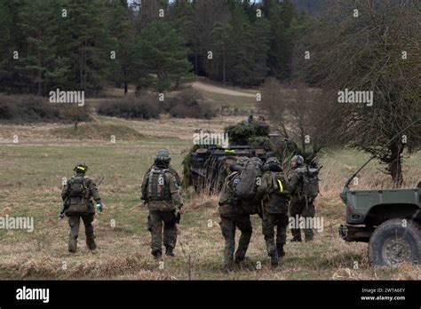 German Army Soldiers Perform Medical Evacuation Training While