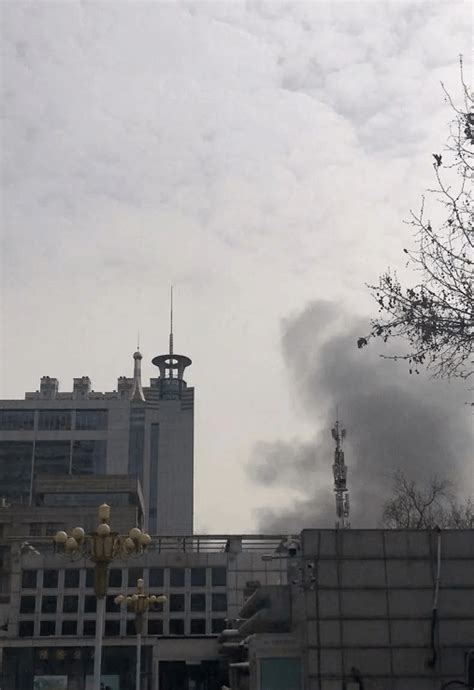 992 快讯石家庄一小区突发火情处置及时无人员伤亡 火灾
