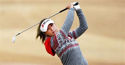 아이언샷 연습하는 김하늘 선수