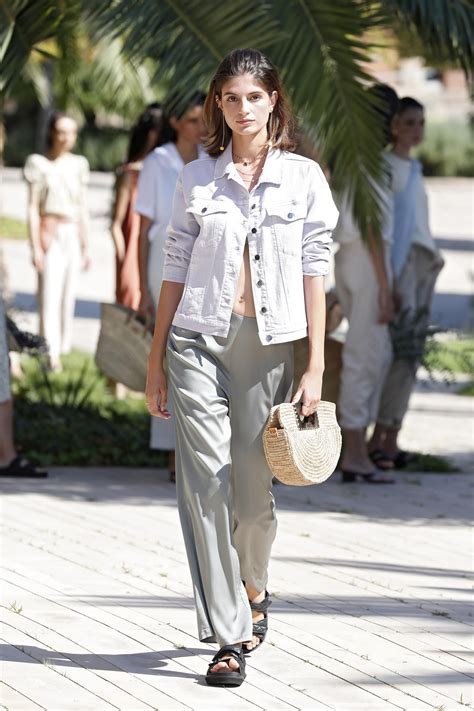 080 Barcelona Fashion Ce Quil Faut Retenir De La Semaine De La Mode Barcelonaise Mode
