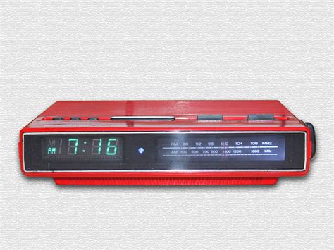 금성사의 빨간 시계 라디오 무엇이 그 시절 그것 빈티지 오디오 콘텐츠와 판매 오디오퍼브