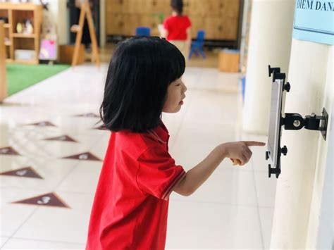 Trường Mầm Non điểm Danh Học Sinh Bằng Công Nghệ Ai