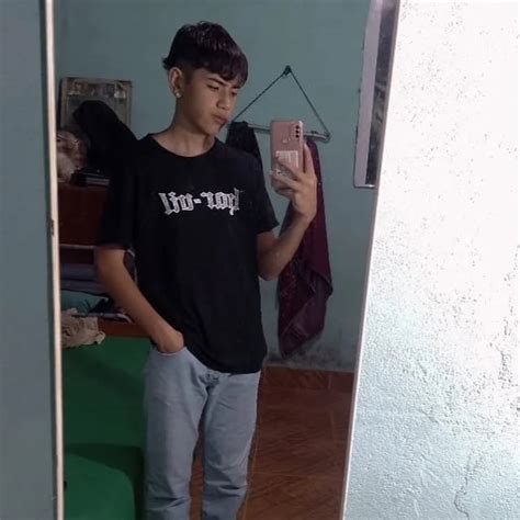 Ignacio Igna Azt • Threads Say More