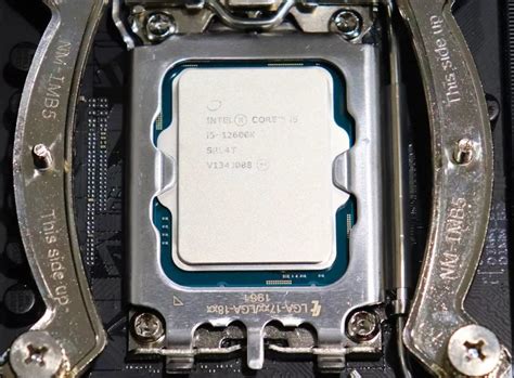 Phoronix Linux And Mesa Driver Comparison For Intel Core I5 12600k Uhd Graphics 770 Rintel