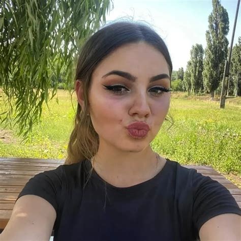 Adriana Lungu Adriana Ariadna Lungu • Threads Say More