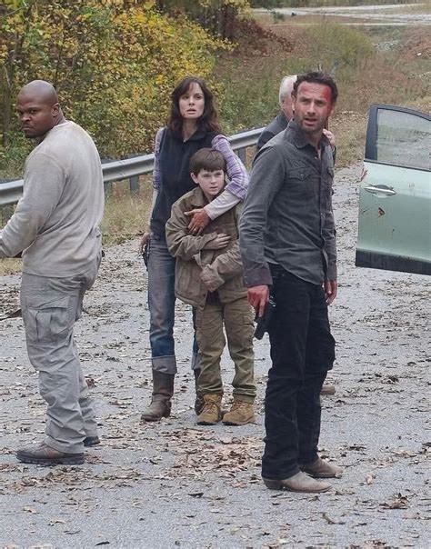 The Walking Dead Universe One Thing I Admire About Lori Is Her Protectiveness She Protected Carl