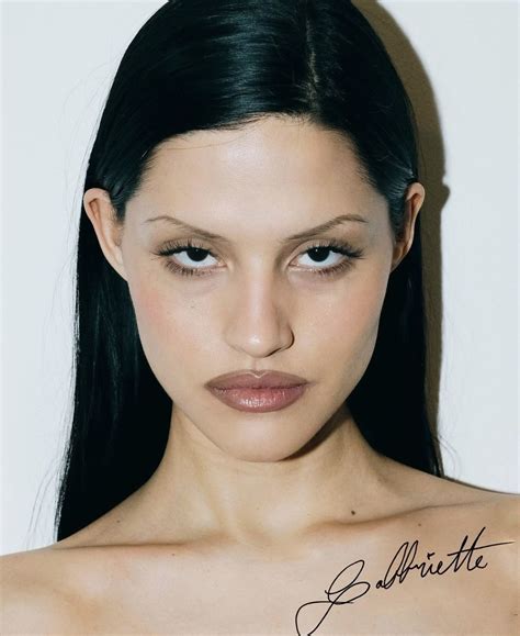 Pin By 𝒟 On ᴄᴇʟᴇʙʀɪᴛɪᴇꜱ Eye Makeup Makeup Inspiration Makeup Looks