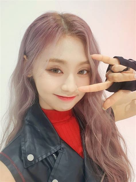 Pin By 𝑾𝒊𝒍𝒇𝒓𝒆𝒅𝒐 𝑱𝒐𝒔𝒖𝒆̀ On Cignature K Pop Group Beautiful Girls