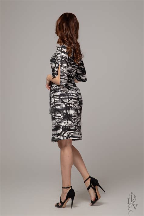 Стилна ленена рокля Divine