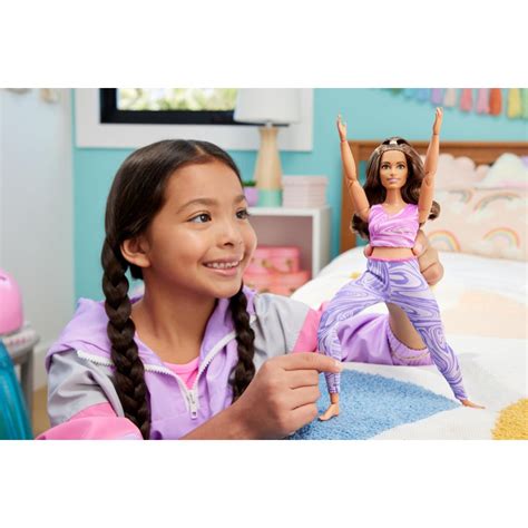 Кукла Барби Йога Двигайся как я Пышная брюнетка Barbie Made To Move