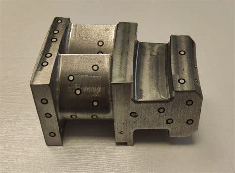 Taba مهندسی معکوس و ساخت پره های ثابت ردیف 13 تا 27 توربین بخار زیمنس E Type D9 85 D9 87 D9