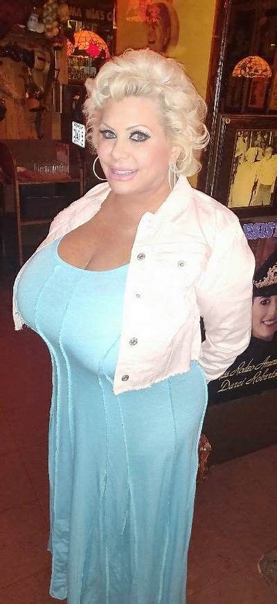 Pin On Shirts And Blouses Mujeres Lindas Fotos Mujeres Lindas