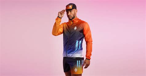 Uglowsport World First 100 Stitch Free Sportswear