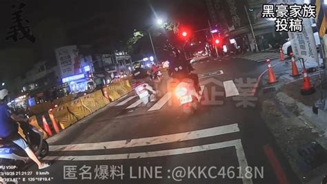女騎士無視2警違規闖燈 警即刻追上「好療癒啊！」 社會 中時新聞網
