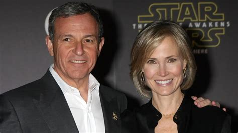 Bob Iger Cerca Il Suo Successore La Corsa Al Nuovo Ceo Disney