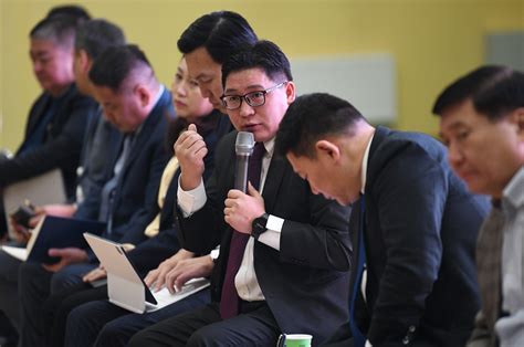 Бүсчлэн хөгжиж байгаа анхны дүүргүүд бол Сүхбаатар болон Чингэлтэй