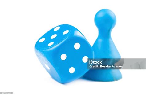 흰색 배경에 고립 주사위와 다채로운 놀이 그림 공간을 복사합니다 개념에 대한 스톡 사진 및 기타 이미지 개념 개념과 주제 개체 그룹 Istock