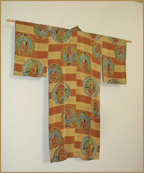 Daruma San In Japan Japanese Art And Culture 01 Kimono Yukata Nagajuban