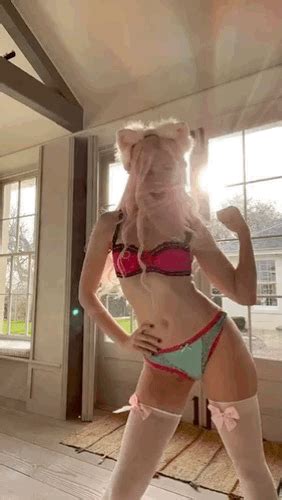 Elmenda48 Belle Delphine