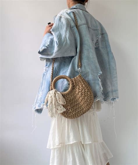 예쁨주의봄에서여름까지 라탄 리본레이스 장식 크로스백 에이블리