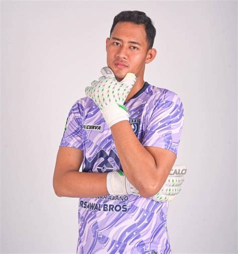 Media Center Kiper Psps Erlangga Setyo Resmi Direkrut Shin Tae Yong Perkuat Timnas Di Piala Aff