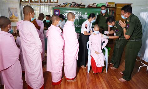 အောင်မြေသာစံမြို့နယ်အတွင်းရှိ သာသနာနွယ်ဝင်သီလရှင်များနှင့် ဒေသခံပြည်သူ