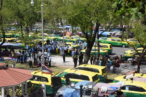 สุริยะ เตรียมเริ่มงานคมนาคม ถกนัดแรกร่วมสหกรณ์แท็กซี่