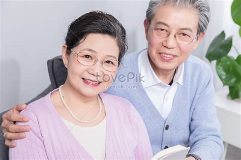 노인 커플 사진 무료 다운로드 Lovepik