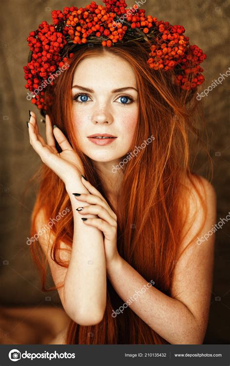 Pretty Girl With Red Hair And Blue Eyes Stunning Red Heads With Blue