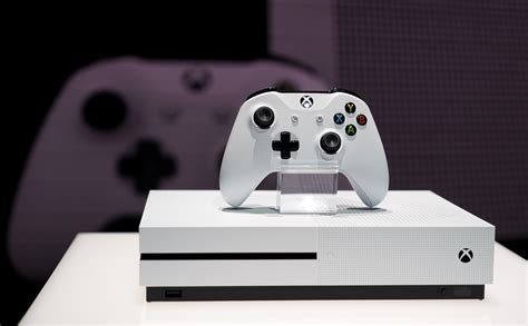 Xbox One S Doesn't Support 4K Right Out of the Box - Requires Update to ...
