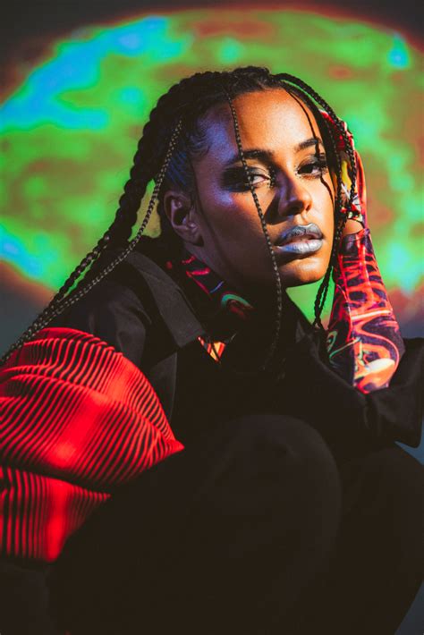 Ava Dash Dt Model Management