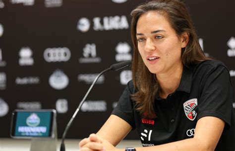 Fci Trainerin Sabrina Wittmann „voll Bereit“ Eine Pionierin Als Cheftrainerin Zu Sein