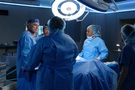The Resident Cast And Plot Of The Medical Drama Netflix Tudum