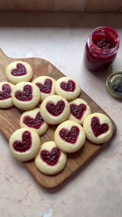 Торт + страшная история "Кто-то жил в его доме" #shorts #торт #история ...