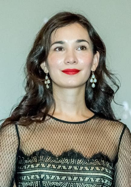 戰狼2女主盧靖姍近照曝光網友拜託下次不要再塗口紅了 每日頭條