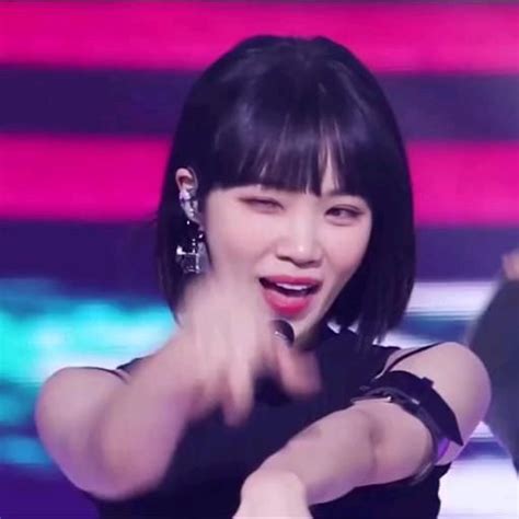 Mila Katss Instagram Twitter And Facebook On Idcrawl