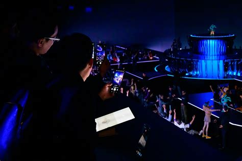 [mwc 2024] Samsung Ushers In Ai Smartphone Era And Previews Galaxy Ring At Mwc Barcelona 2024