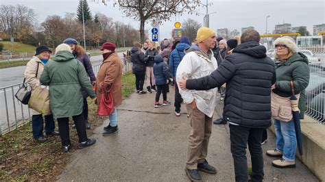 Близки на загинала в тежка катастрофа в Шумен излязоха на протест Nova