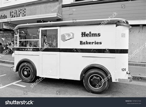 11 Imágenes De Helms Bakery Truck Imágenes Fotos Y Vectores De Stock
