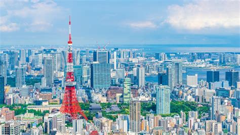 赶超与停滞：反思日本经济转型与发展