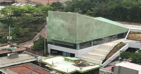 은평구 신사동 내를 건너서 숲으로 도서관 개관