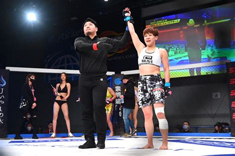 Deep Jewels 11 23 東京 ニューピアホール（レポ）：本野美樹、須田萌里の寝技封じ判定勝ち。東よう子、ダイヤモンドローズに3r