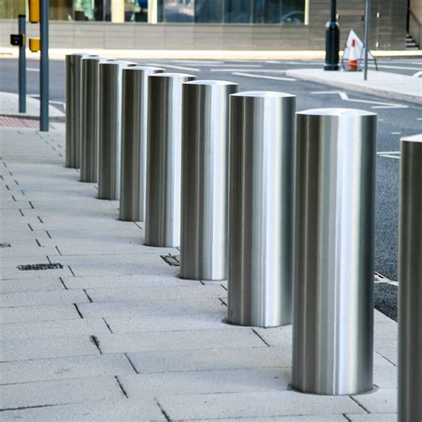 Steel And Safety Bollards In Saudi Arabia Crash And Removable Bollards